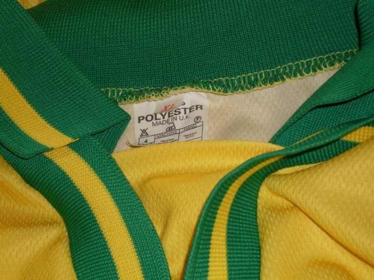 St Vincent and the Grenadines – Football Shirt World